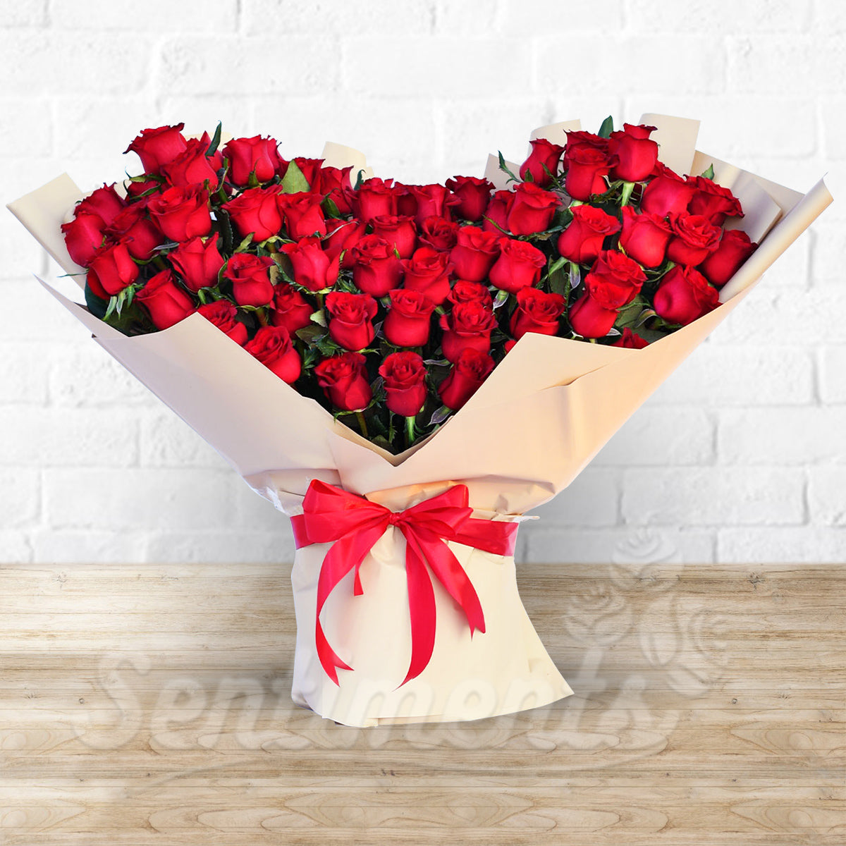 Exquisite Heart LOVE Red Roses Hand Bouquet – Sentiments.ae